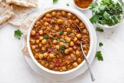 Chickpea Chili | The Cozy Apron